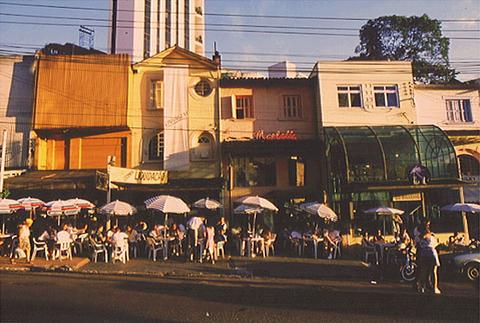 Agito na Praça Villaboim | Enciclopédia Itaú Cultural